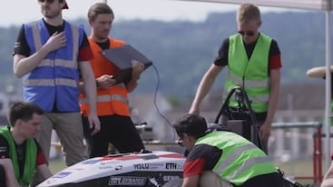 Hand-Built Electric Racing Car Breaks World Record for Acceleration ...