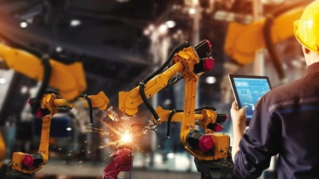 AI-FORGE Robot Demonstrates Incremental Metal Forming - Mobility ...