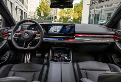 bmw m5 screen