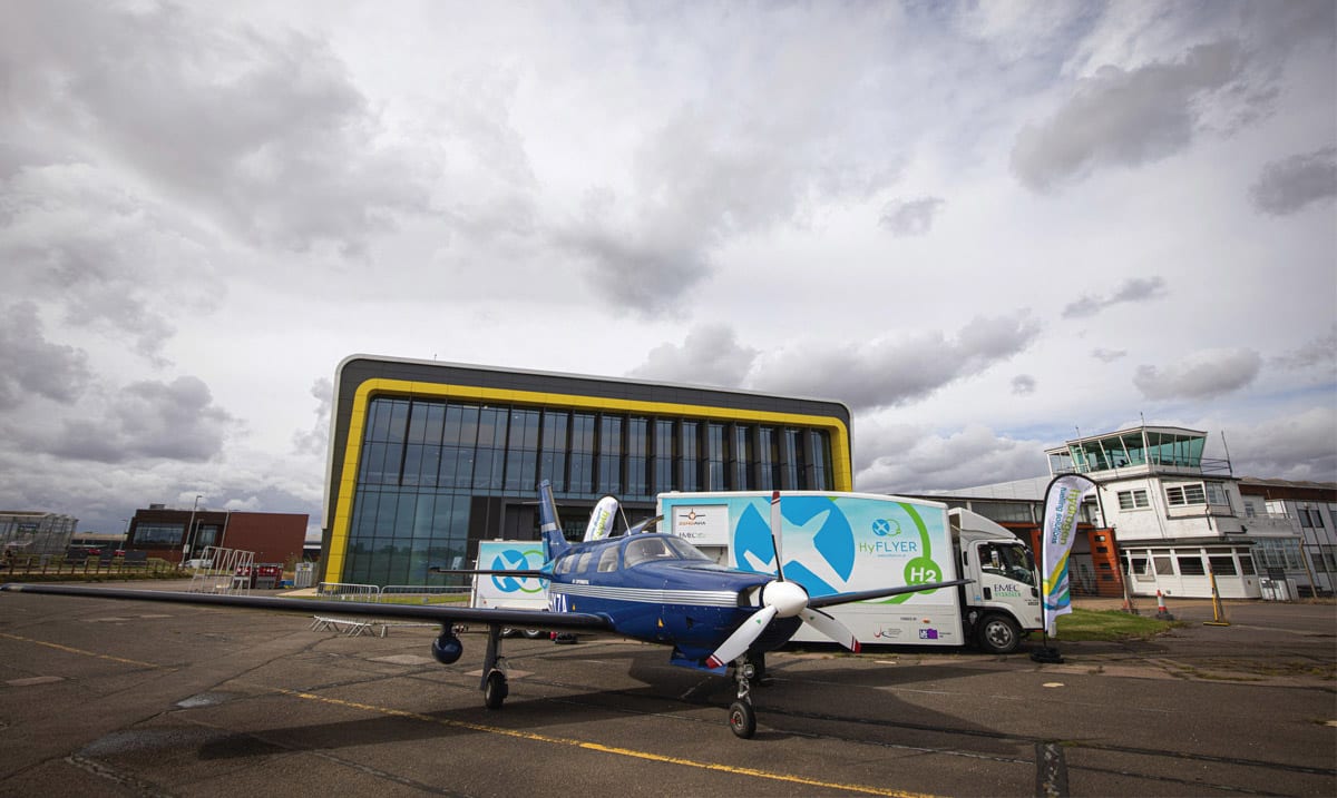 Engineering an Aircraft Hydrogen Powertrain - Mobility Engineering ...