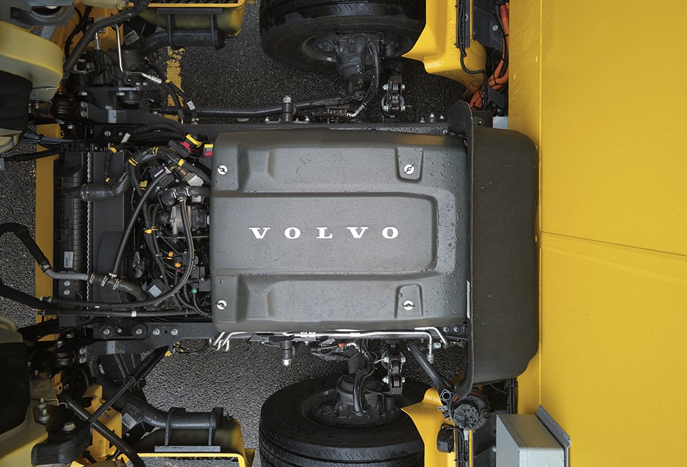 ‘Mixed’ Approach to E-truck Manufacturing - Mobility Engineering Technology