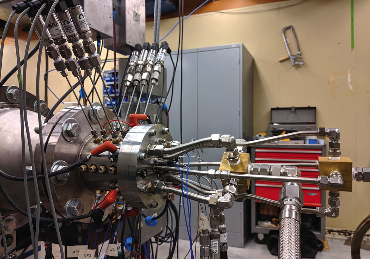 Simple, Fuel-Efficient Rocket Engine for Cheaper, Lighter Spacecraft ...