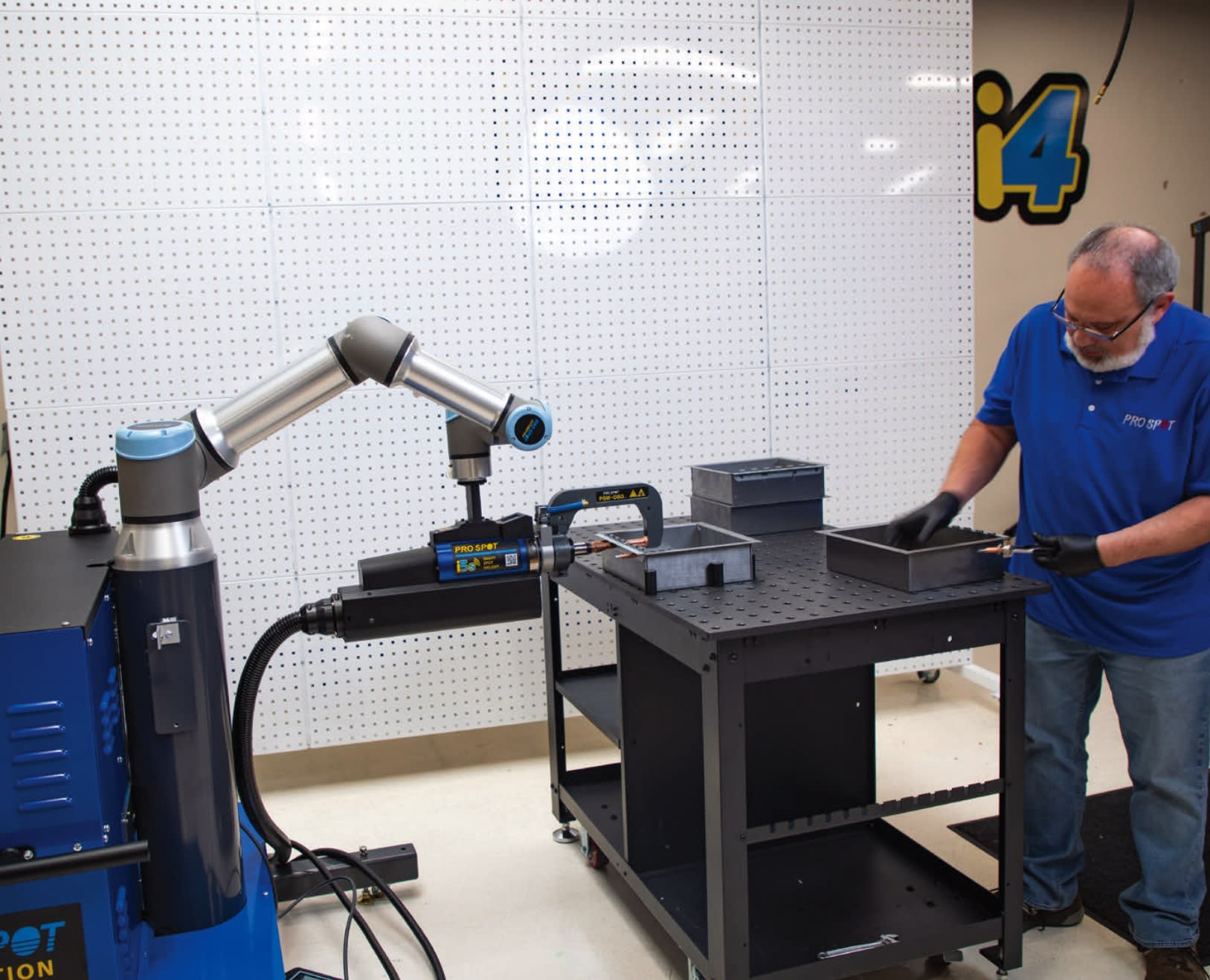 A Cobot Spot Welder Promises Ergonomic Safety and Productivity Gains ...