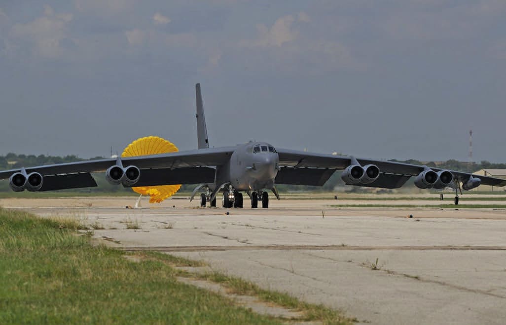 B-52 Radar Modernization - Mobility Engineering Technology