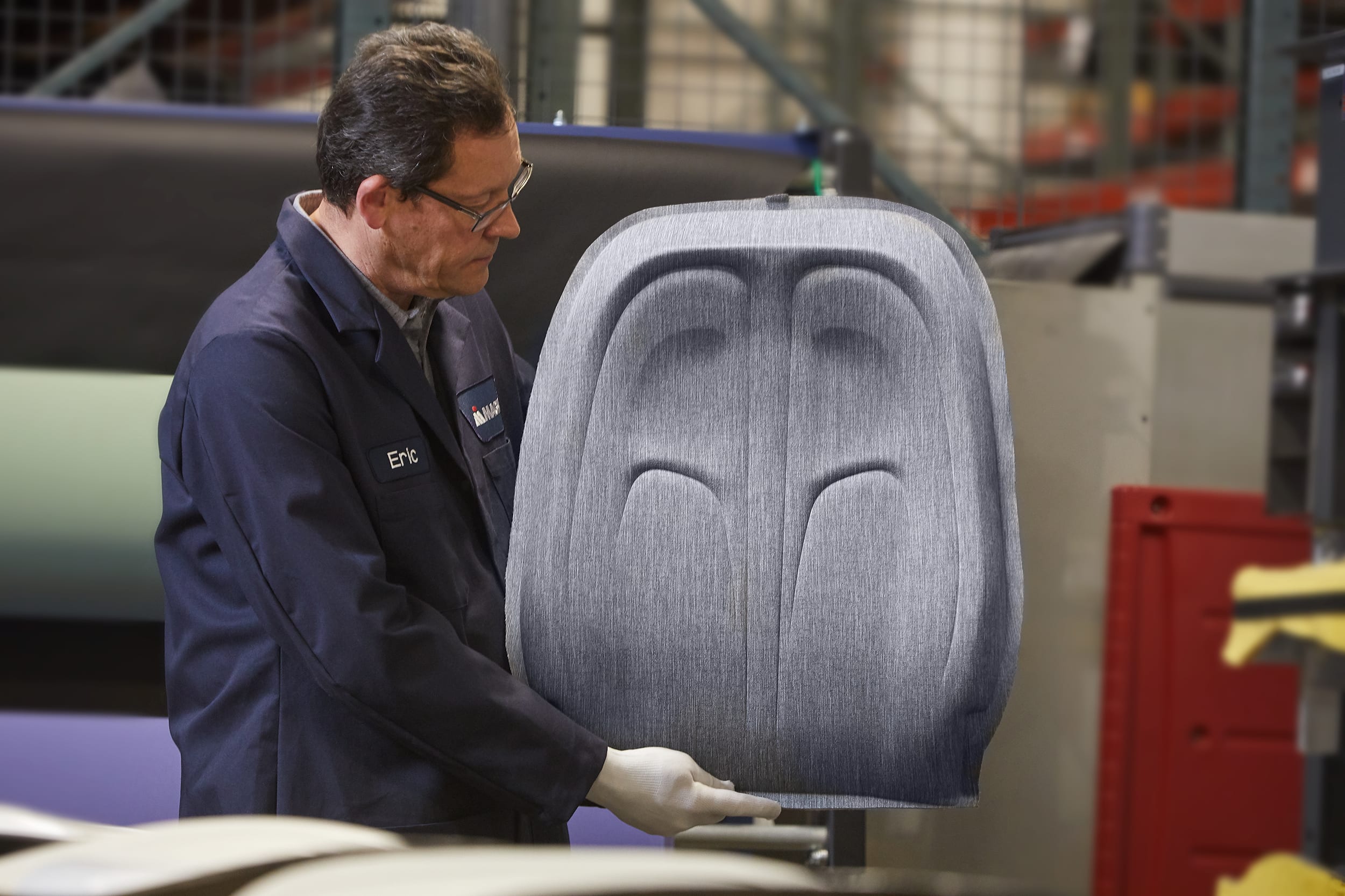 Magna’s New FreeForm Enables Sculpted, Seamless Seat Surface - Mobility ...