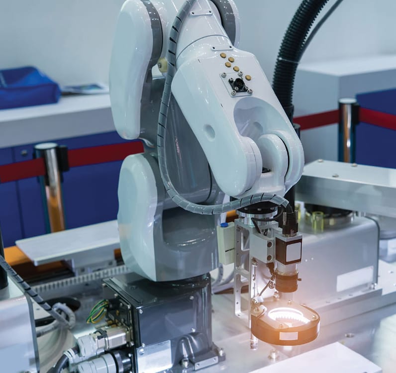 Lightweight Robotics Bring Agility to Device Manufacturing - Medical ...
