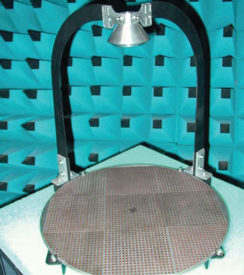 Cellular Reflectarray Antenna and Method of Making Same - Tech Briefs