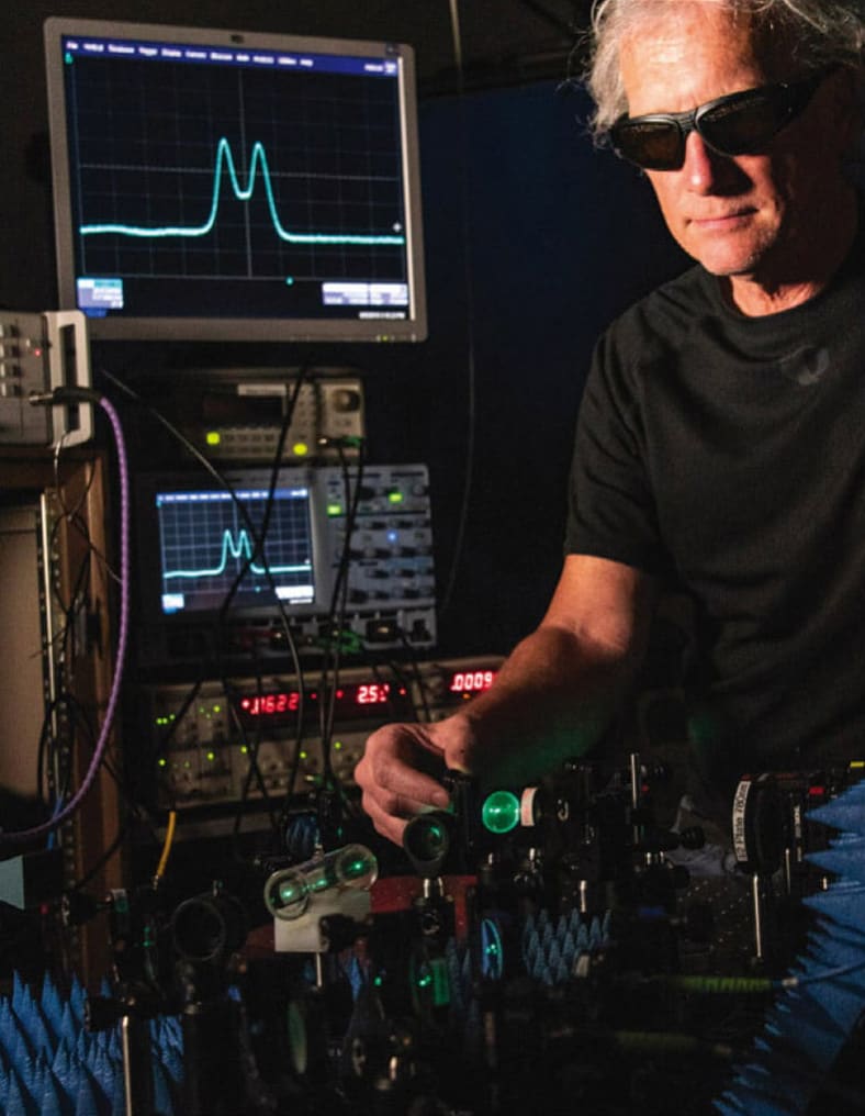 Atoms Can Receive Common Communications Signals - Tech Briefs