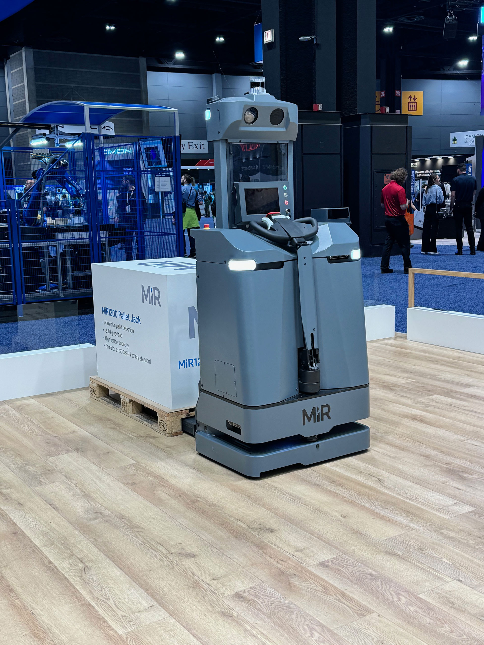 Product Focus: Redefining Material Handling with AI-Driven Pallet ...