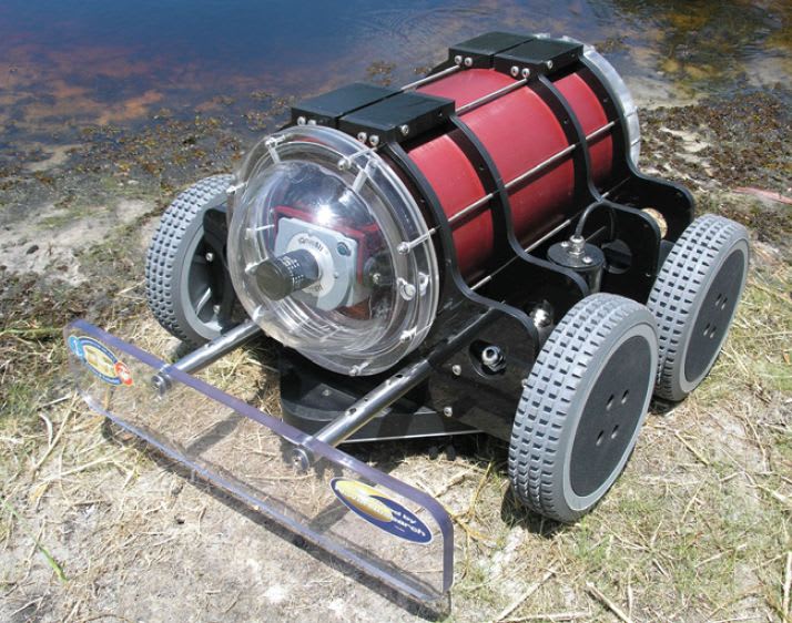 Hull-Cleaning Robot for Large Ships - Tech Briefs