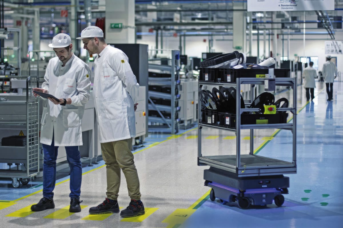 Optimizing Warehouse Logistics with Autonomous Mobile Robots - Tech Briefs