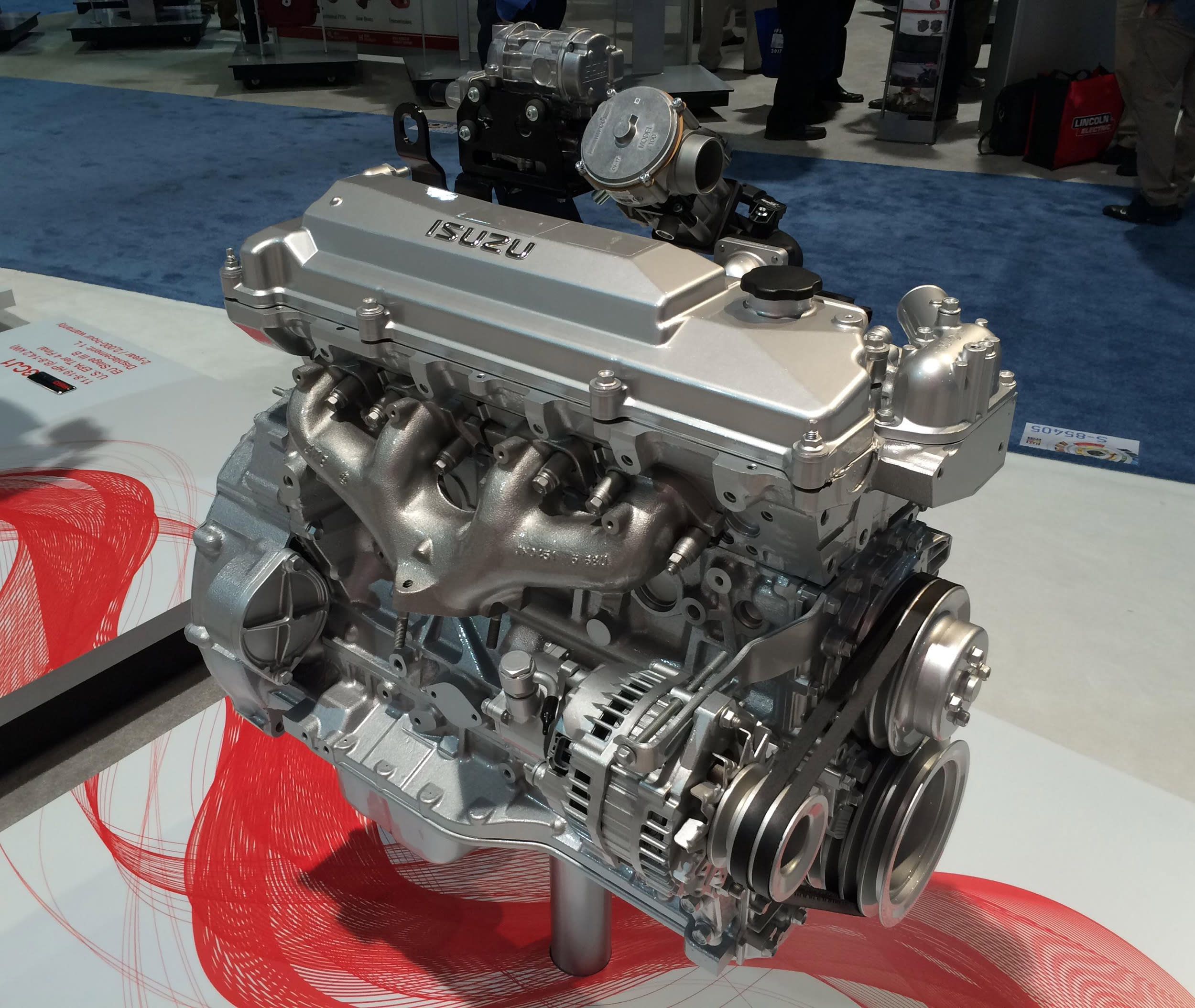 Isuzu Motors Announces Heavy-Duty Natural Gas Engine for Off-Highway ...