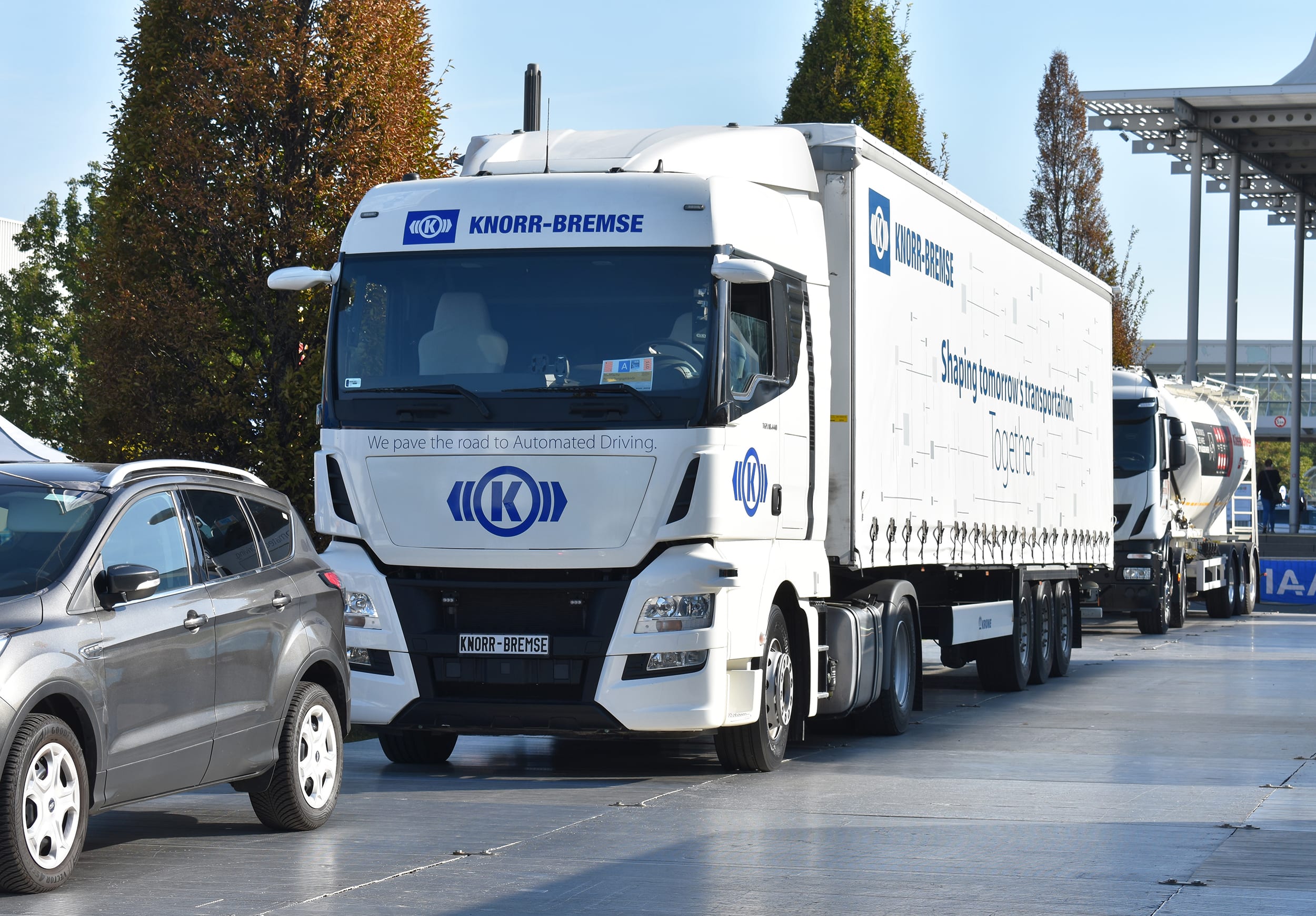 Knorr-Bremse Puts the Brakes on Automated Driving - Mobility ...