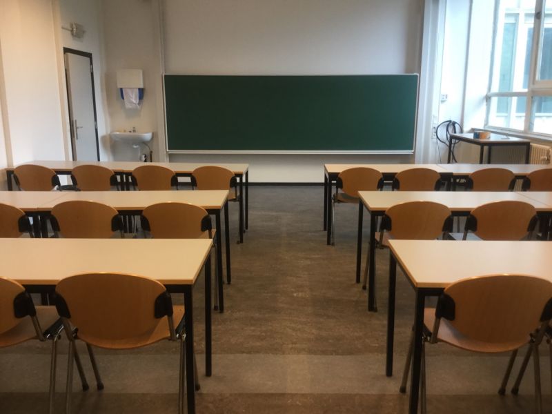 00.12 - classroom - KULag