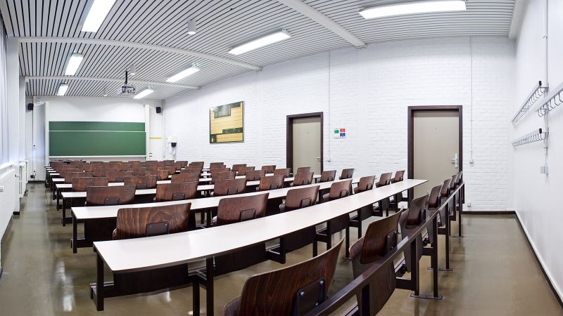 01.01 - classroom - KULag