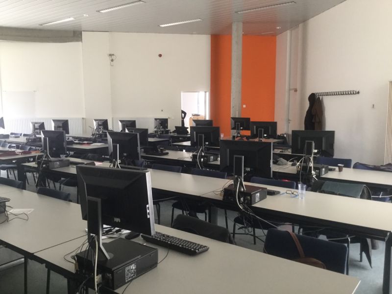 00.18 - computer room - KULag