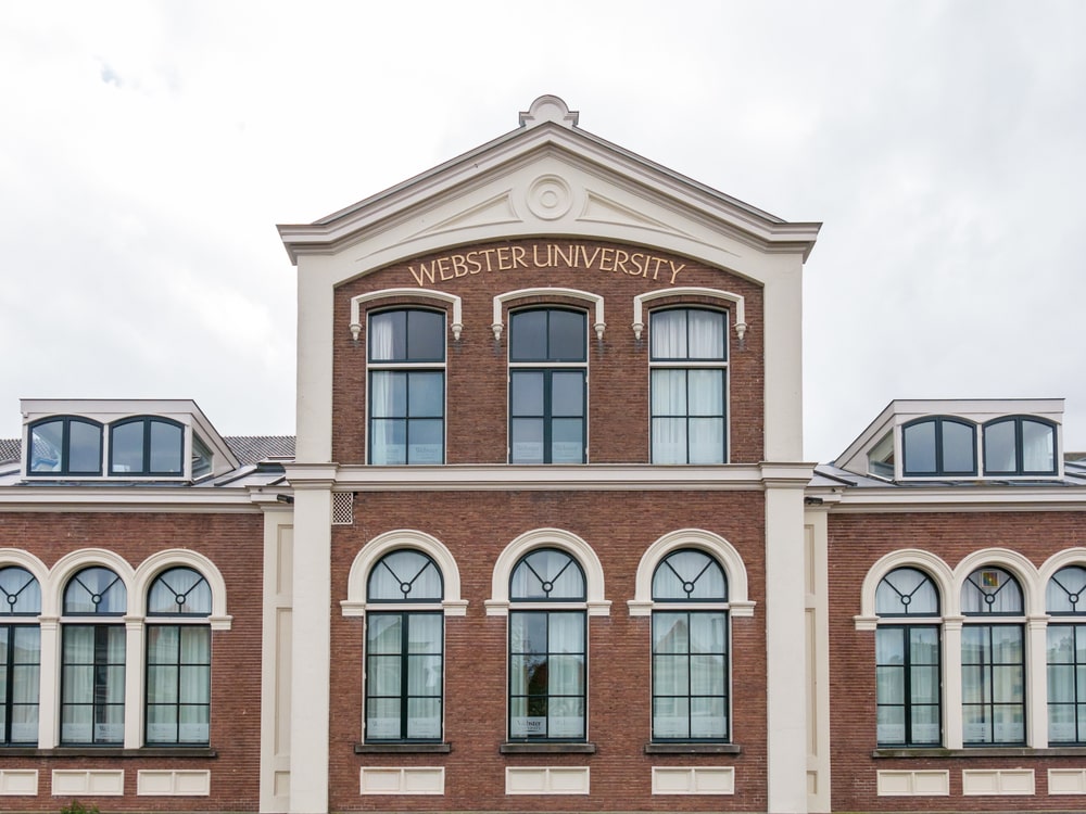 2024 Best Online Colleges for Teaching Degrees - Degreechoices.com