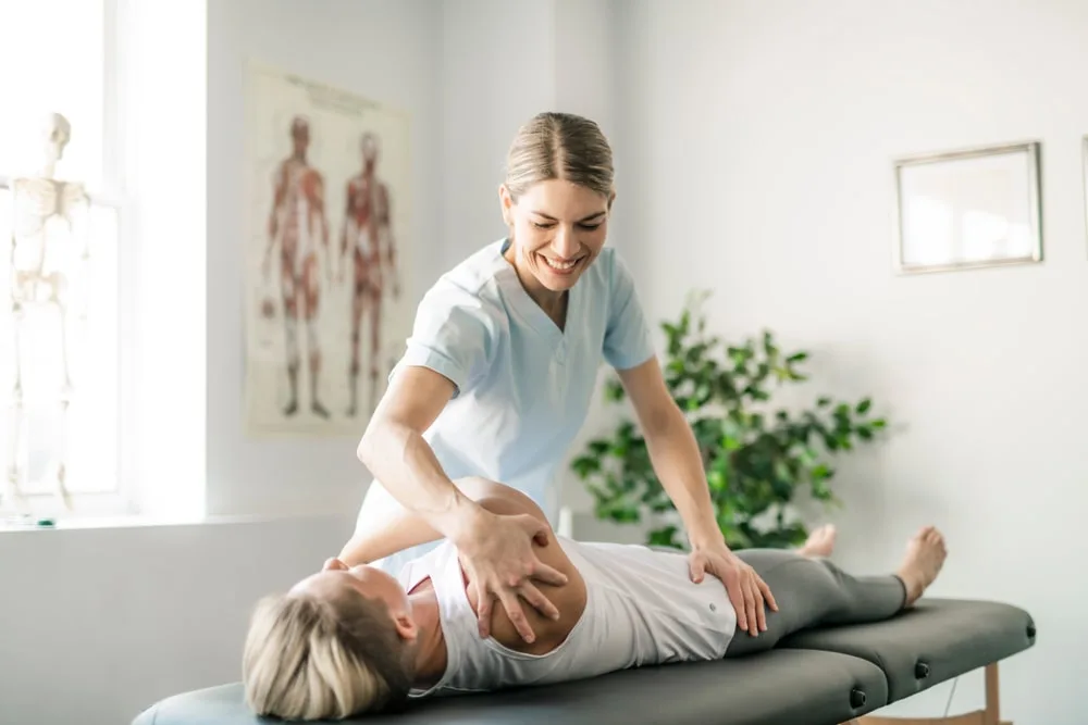 How to become a physical therapist - Degreechoices.com
