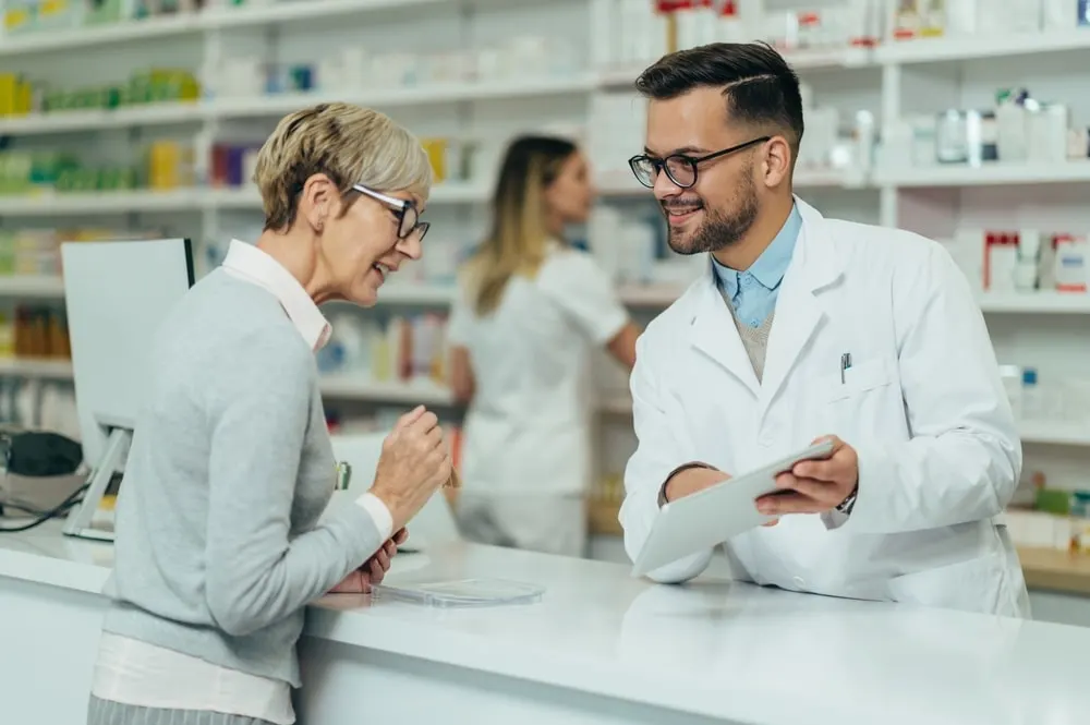 How to become a pharmacist in 6 steps - Degreechoices.com