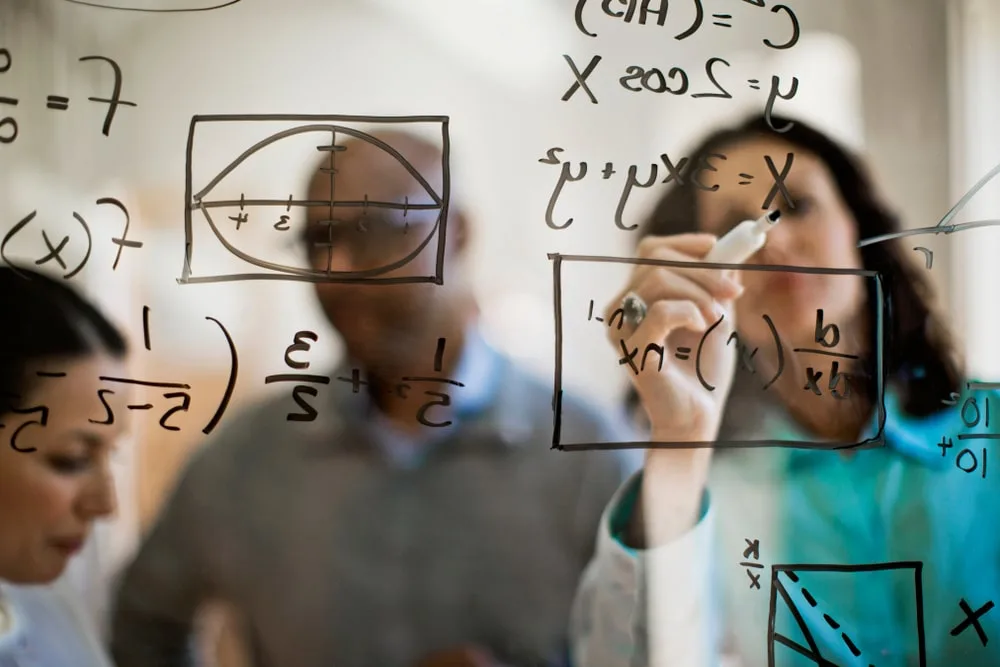 The 25 highest paying master’s degrees 2024 - Degreechoices.com