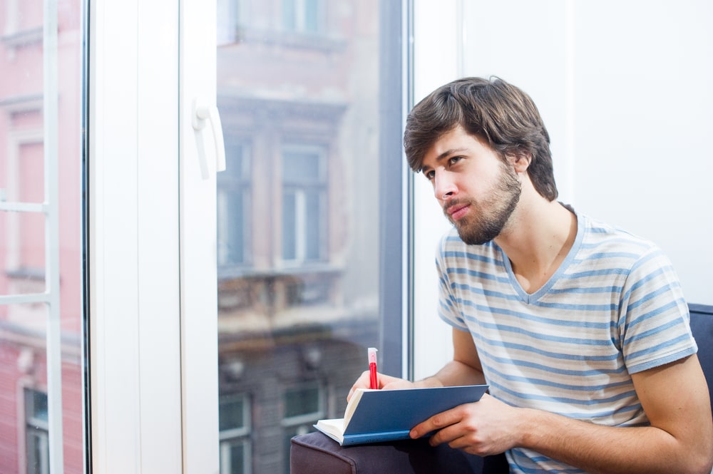 A guide to financial literacy for college students - Degreechoices.com