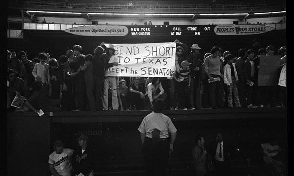 Take me out to the riot: Famous baseball riots