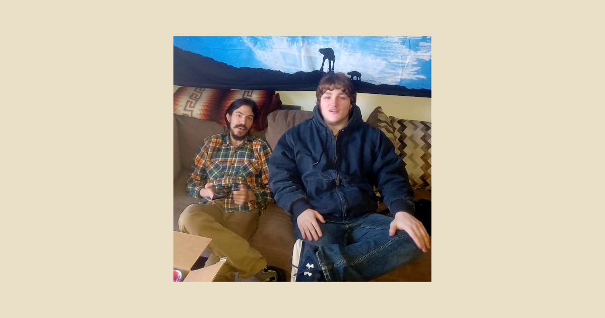 that's my dad!!!! - Ahg - T-Shirt | TeePublic