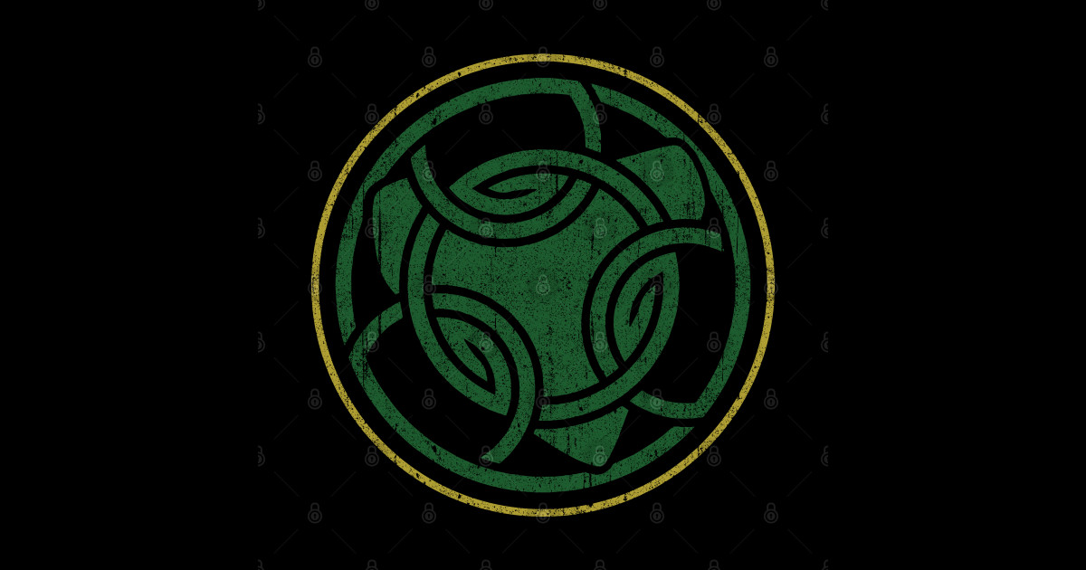 Clan Dingwall Crest (Variant) - Movies - Sticker | TeePublic