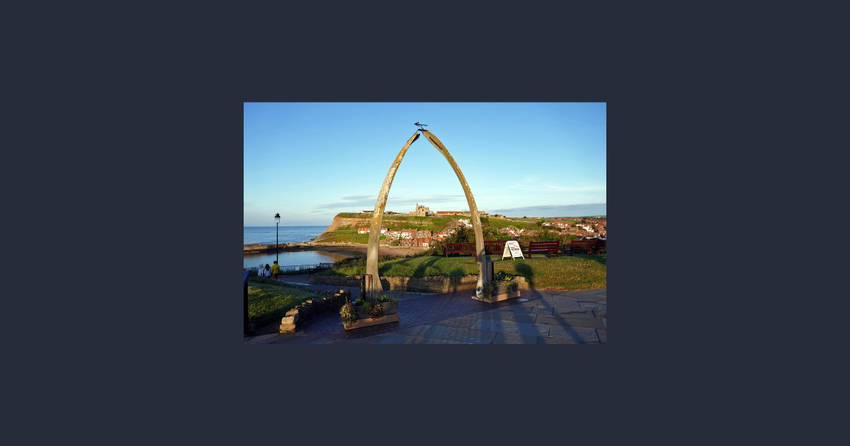 The whalebone arch, Whitby - Whitby - T-Shirt | TeePublic