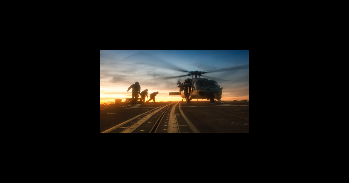 Sikorsky MH-60S Seahawk Helicopter - Aviation - Sticker | TeePublic