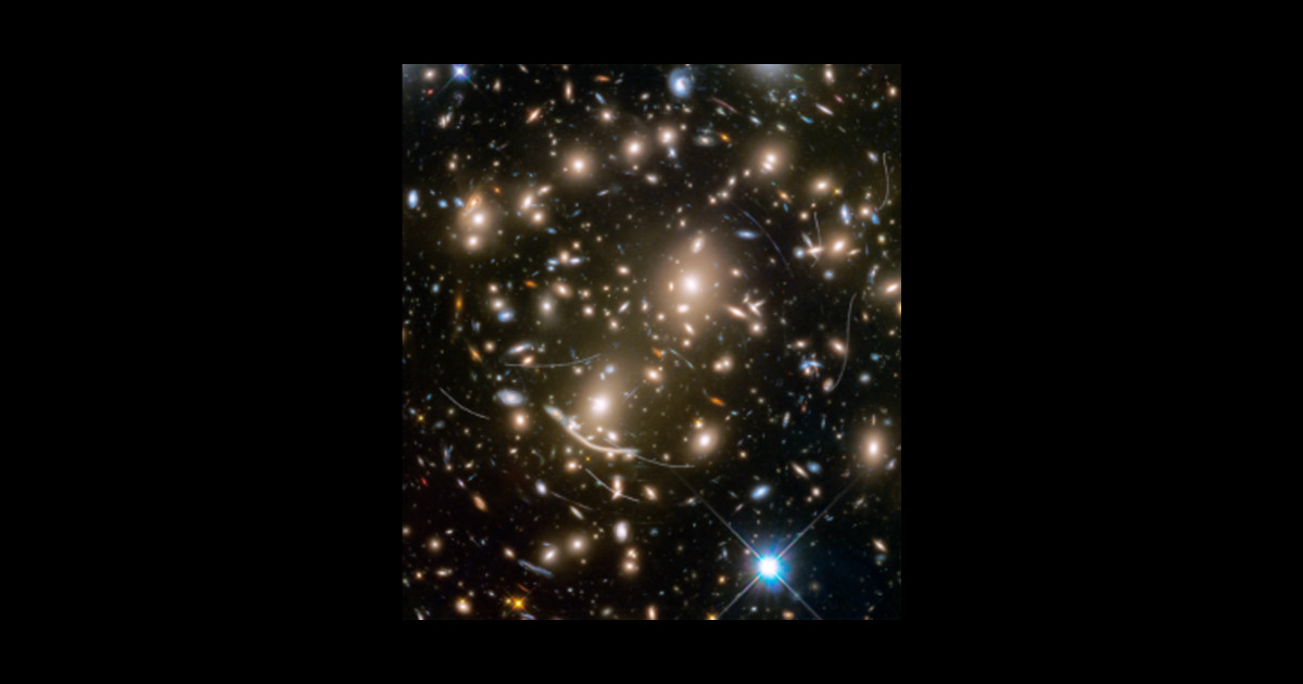 Abell 370 galaxy cluster, Hubble Frontier Field; C041/7508 - Science ...