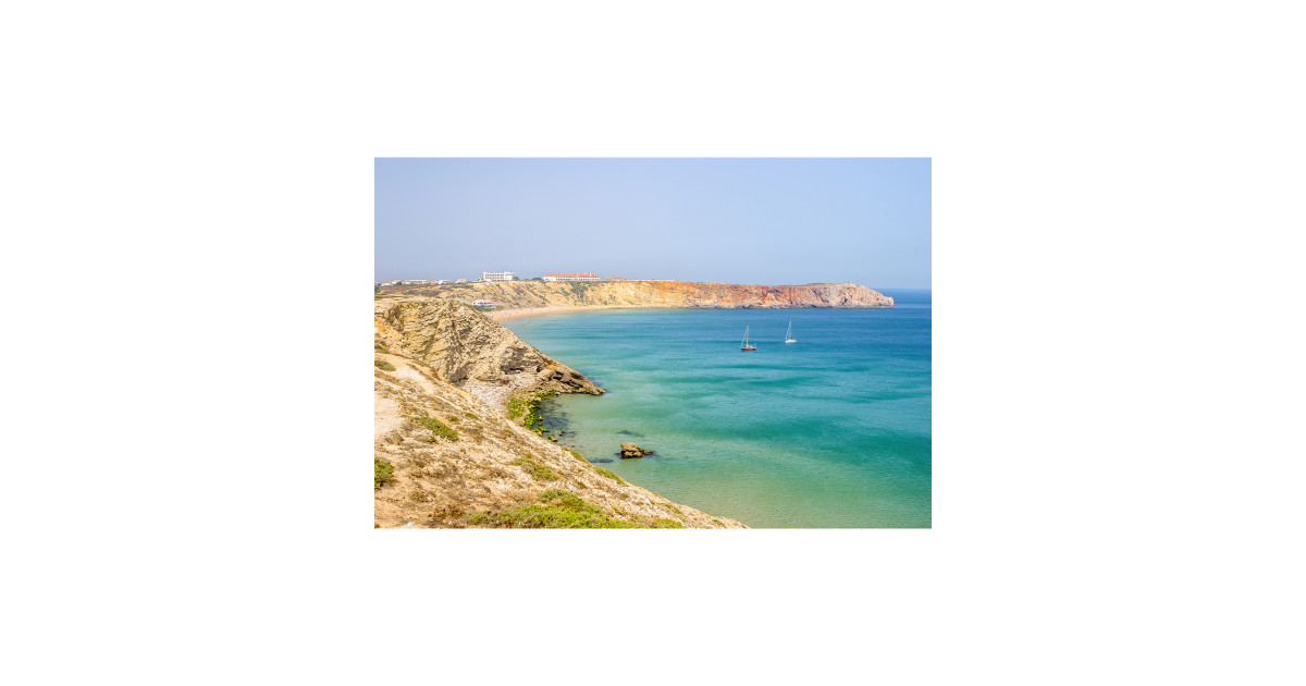 Praia do Tonel, Algarve - Algarve - T-Shirt | TeePublic
