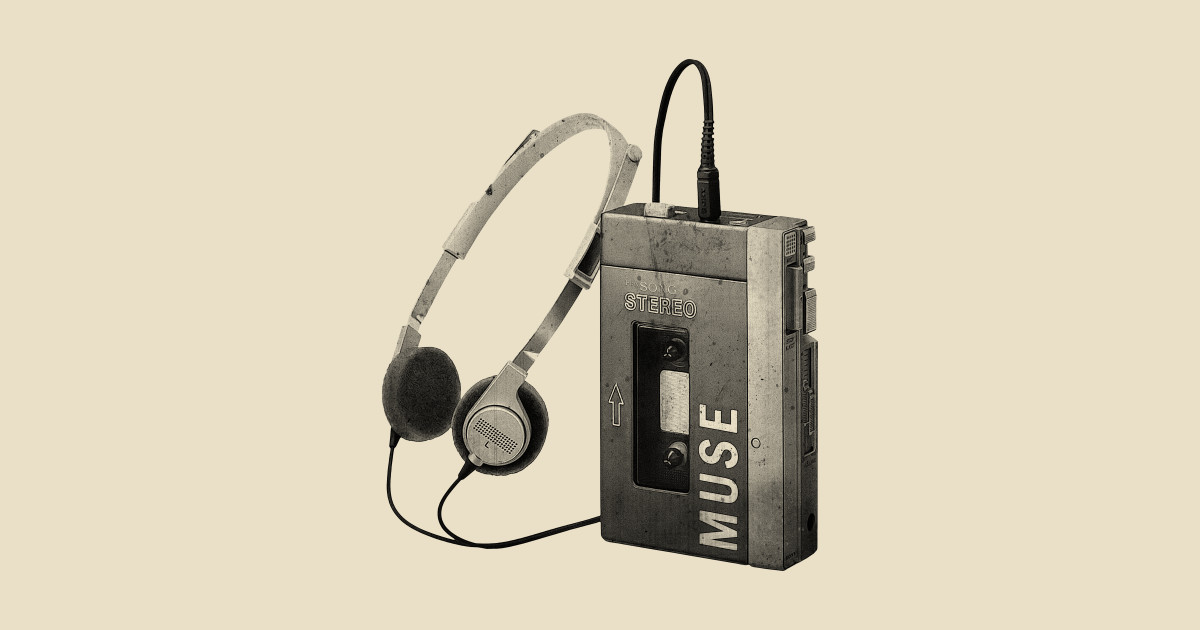 Walkman Muse - Muse - T-Shirt | TeePublic