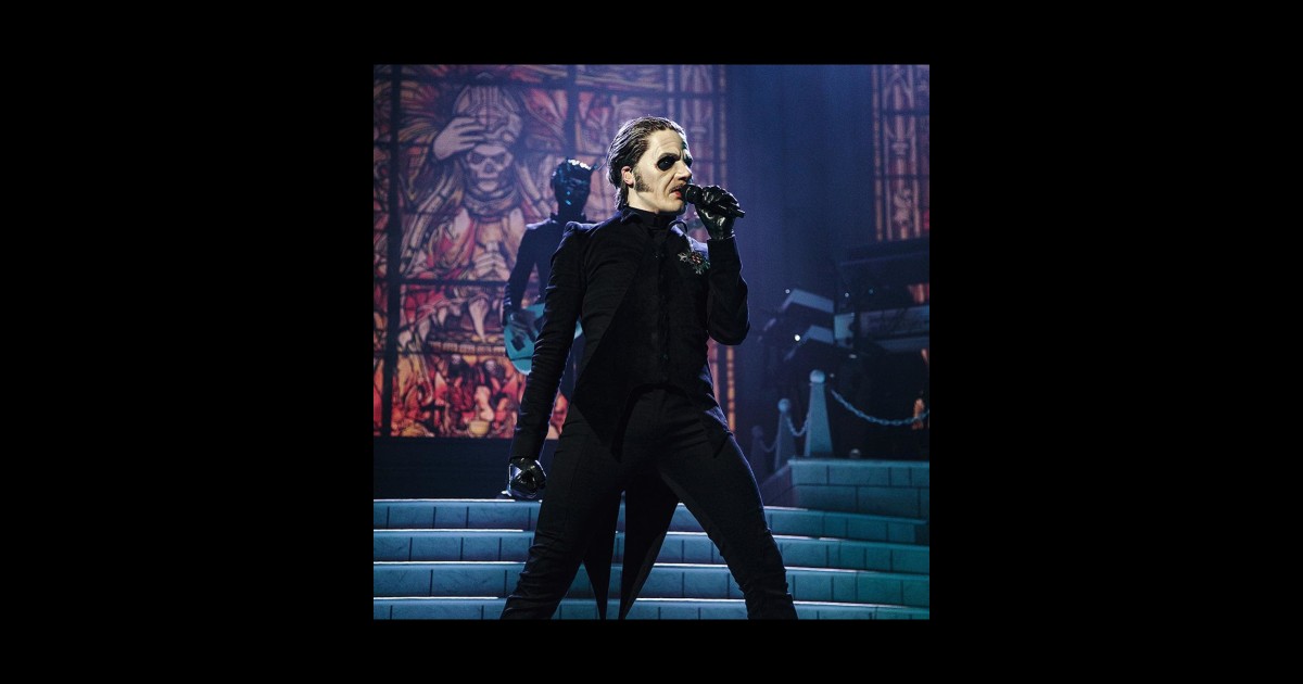 Cardinal copia - Ghost - Sticker | TeePublic