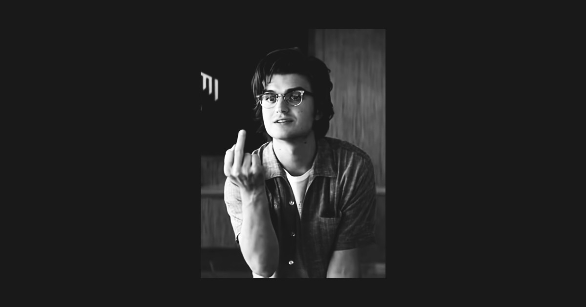 Retro DJO Steve harrington Middle finger - Steve Harrington - T-Shirt ...