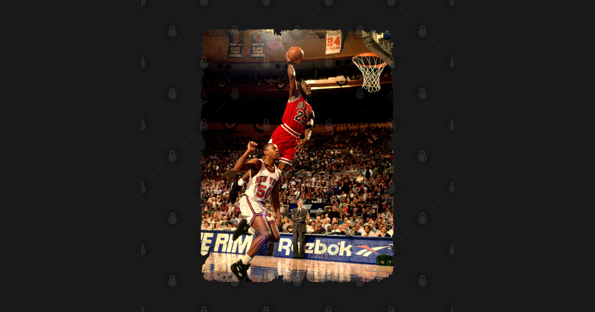 Michael jordan flying dunk - Basketball - T-Shirt | TeePublic