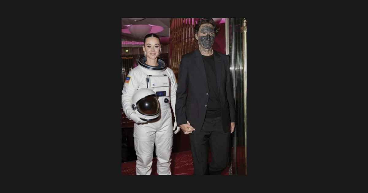 Canadian Prime Minister Meme - Justin Trudeau - T-Shirt | TeePublic