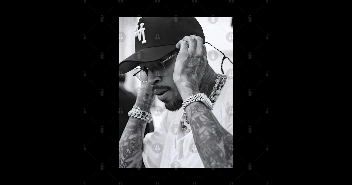 Chris Brown Breezy Bowl Tour XX Concert 2025 - Chris Brown - Mug ...