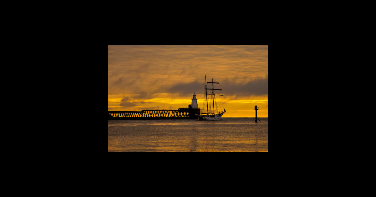 The Flying Dutchman leaving the Port of Blyth - The Flying Dutchman ...