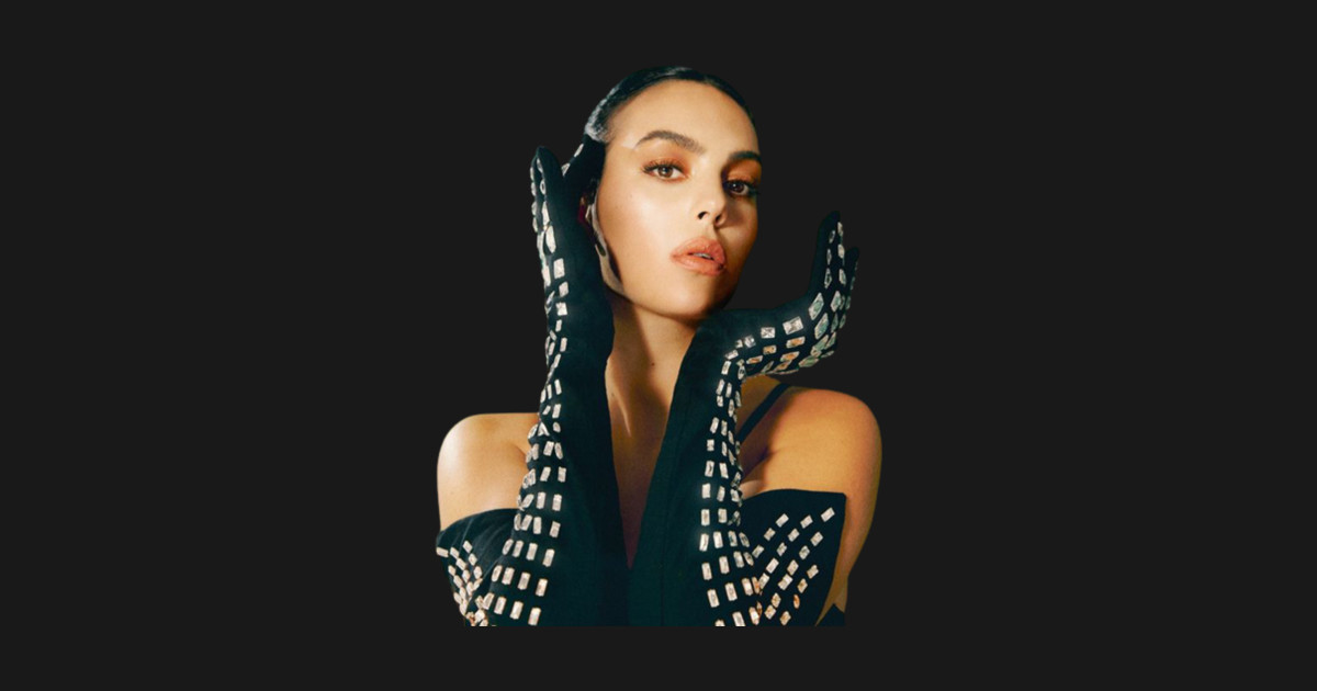 georgina model - Georgina - T-Shirt | TeePublic