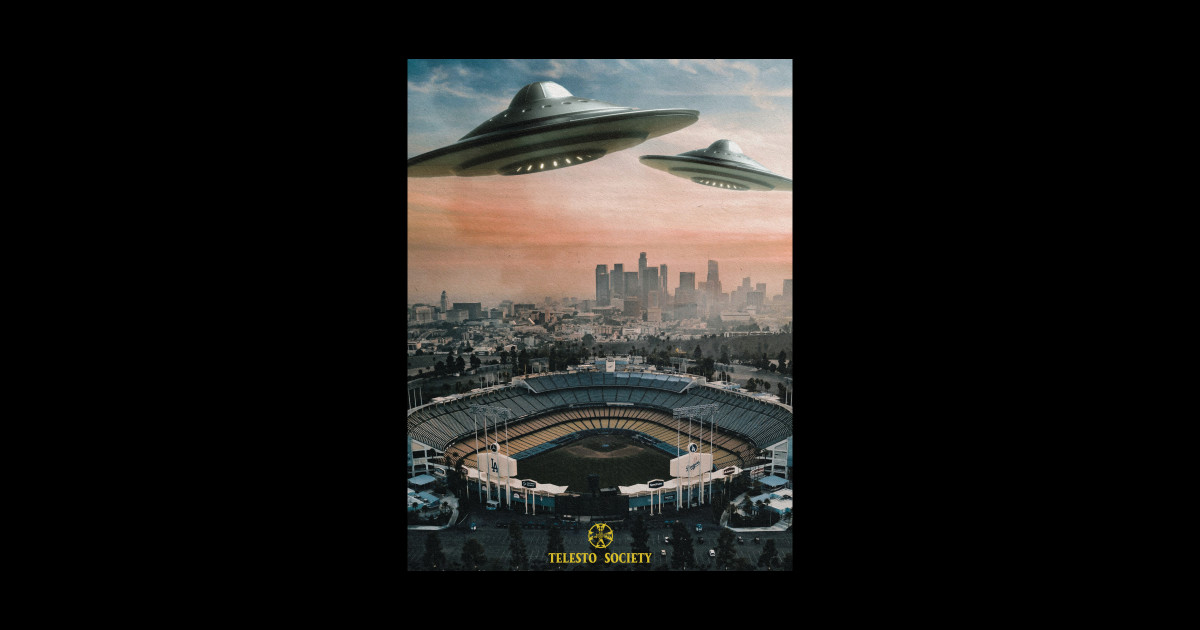 Aliens bleed blue - Dodgers - Sticker | TeePublic