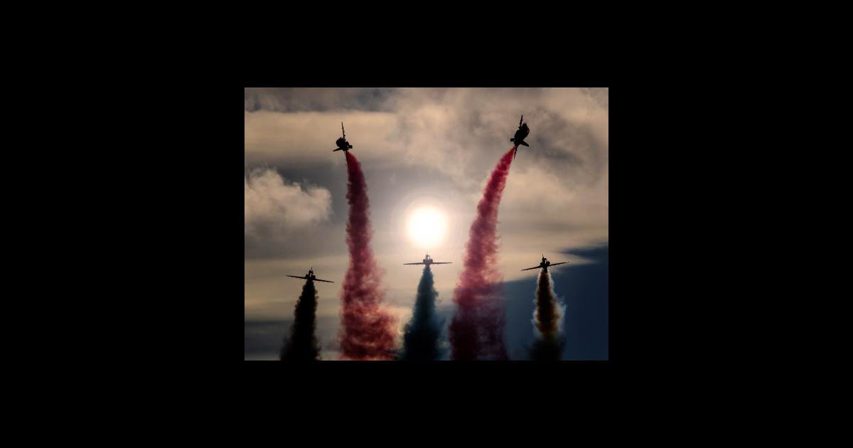 RAF Red Arrows Rollbacks - Raf - Sticker | TeePublic