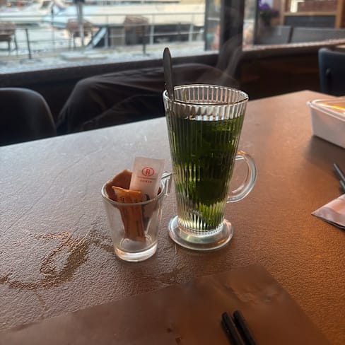 Okay in Rotterdam - Menu, openingstijden, prijzen, adres van restaurant ...