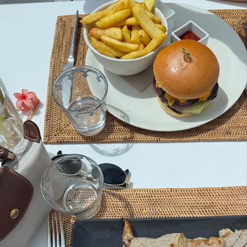 Purobeach Beachfront Vilamoura em Quarteira - Preços, menu, morada ...