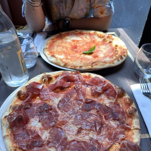 Crazy Pizza Milan a Milano - Menu, prezzi, immagini, recensioni e ...
