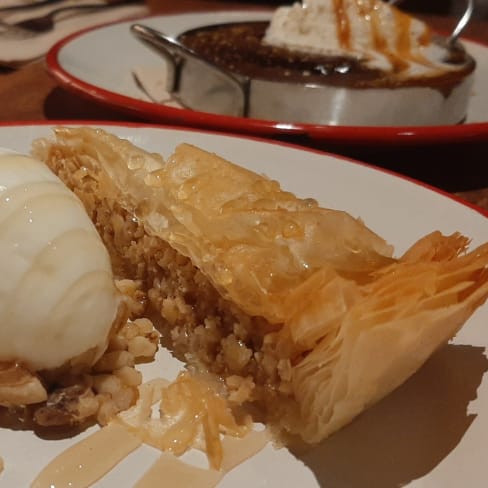 Barouk Lx Factory em Lisboa - Preços, menu, morada, reserva e ...