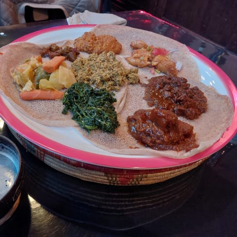 Dahlak in Rotterdam - Menu, openingstijden, prijzen, adres van ...