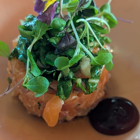 Zalmhuis in Capelle aan Den IJssel - Menu, openingstijden, prijzen ...