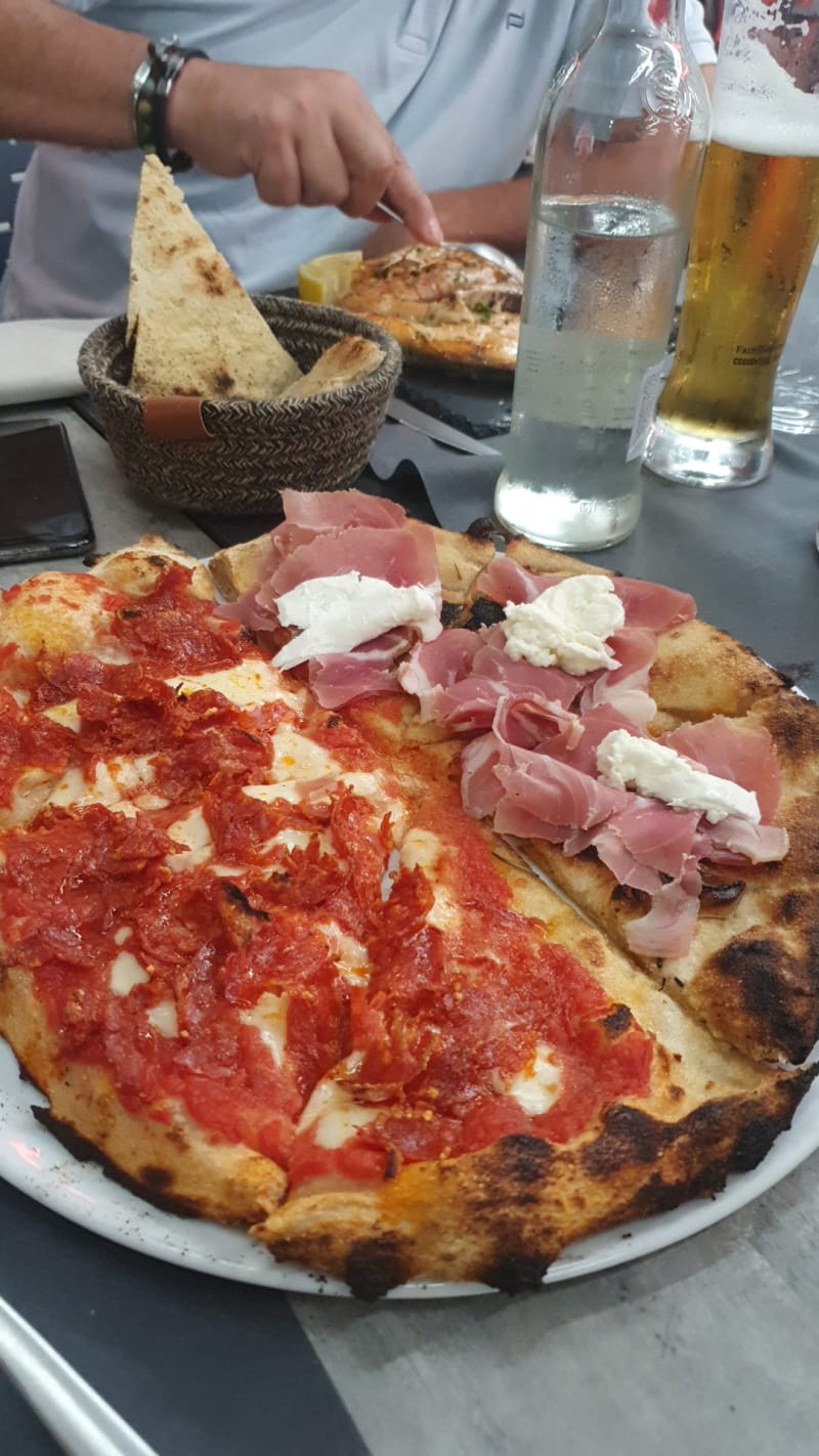 Boom - Pizza No Limits in Alba - Menu, openingstijden, prijzen, adres ...