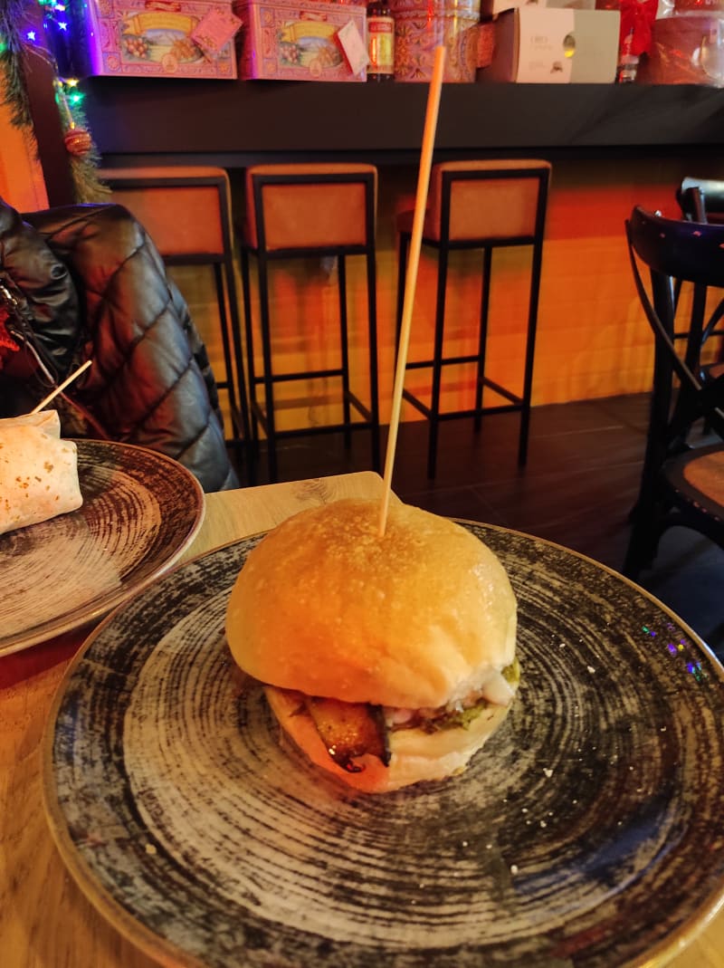 Freak coffe-pub a Acerra - Menu, prezzi, immagini, recensioni e ...